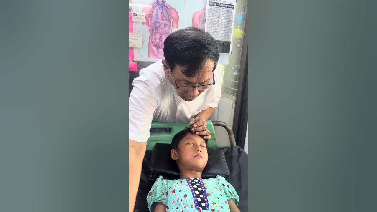 ၂နှစ်သမီးက ကားတိုက်ခံရလို့ မျက်နှာတစ်ခြမ်းထိ ပါးရွဲ့သူလေး။ မုဒြာအကြောပြင် မန္တလေး Youtube