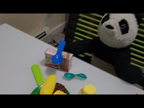 Jeffrey the panda wants some ice cream - YouTube