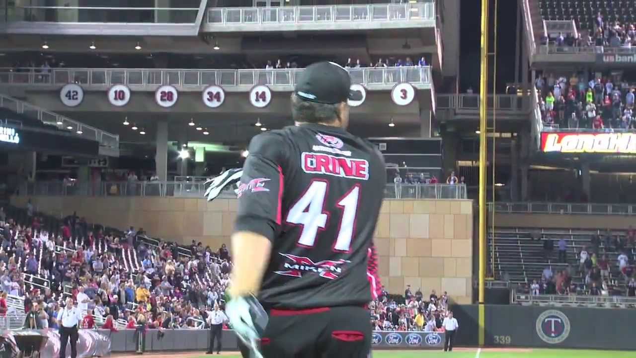 Miken's Denny Crine, 2013 Stadium Power Tour Champ. - YouTube