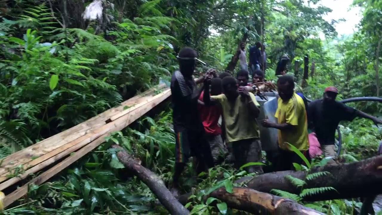 Williamson Rampump, Tana, Vanuatu - YouTube