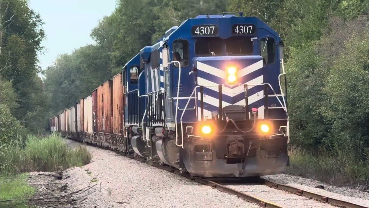 LSRC 4307 & LSRC 4308 Southbound in Alpena, Mi - YouTube