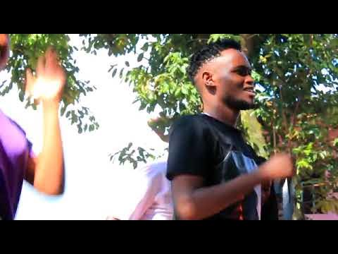 vicky young performance @EKERUBO HIGH - YouTube