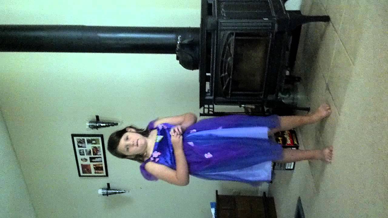 Brooke Chrisman - Good luck Charlie theme song - YouTube