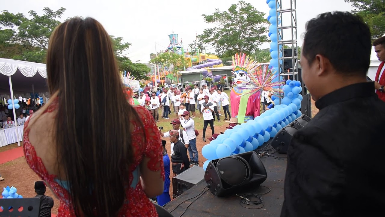 CIRIPA RIKNO ,YOGA & FEY SUKSES MEMBAWAKAN ACARA FAMILY GATHERING - YouTube