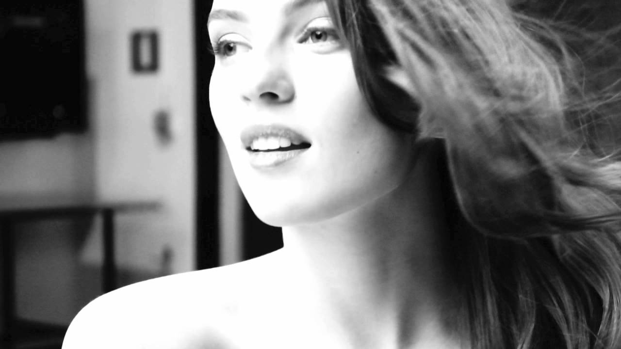 Amanda Mondale // BEHIND THE SCENES - YouTube