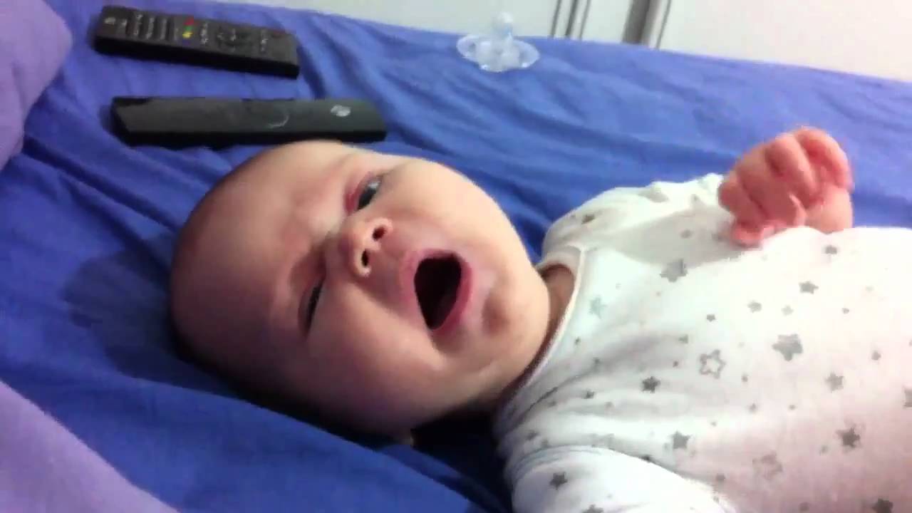 Zara Chloe Lindley-Jones yawning - YouTube