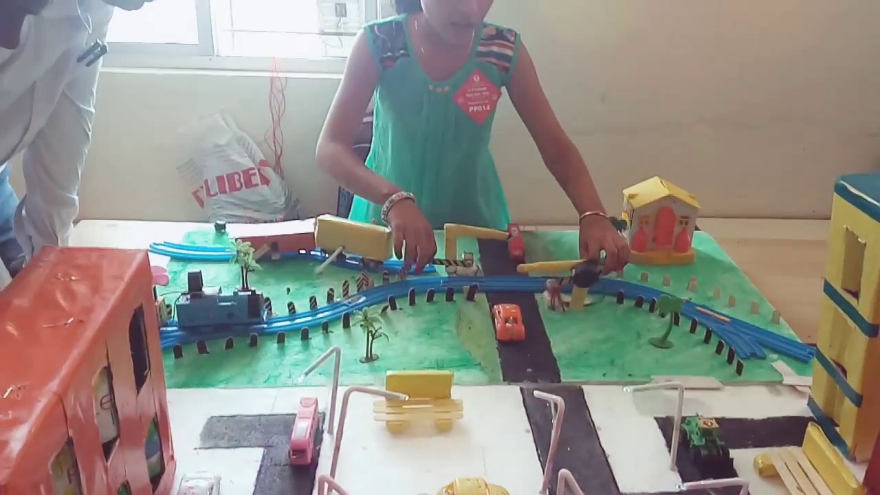 SOLAPUR district levels science exhibition dec. 2016 - YouTube