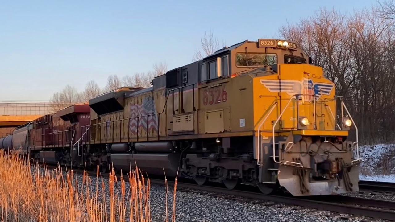 Union Pacific SD70ACe # 8326 Leads CP 8872 on Westbound CSX Tanker ...