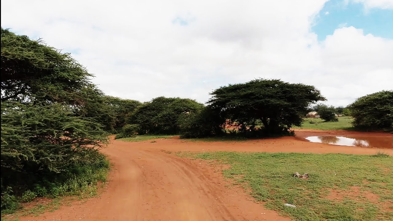 Driving into the Beautiful Somali Villages of Mandera - YouTube