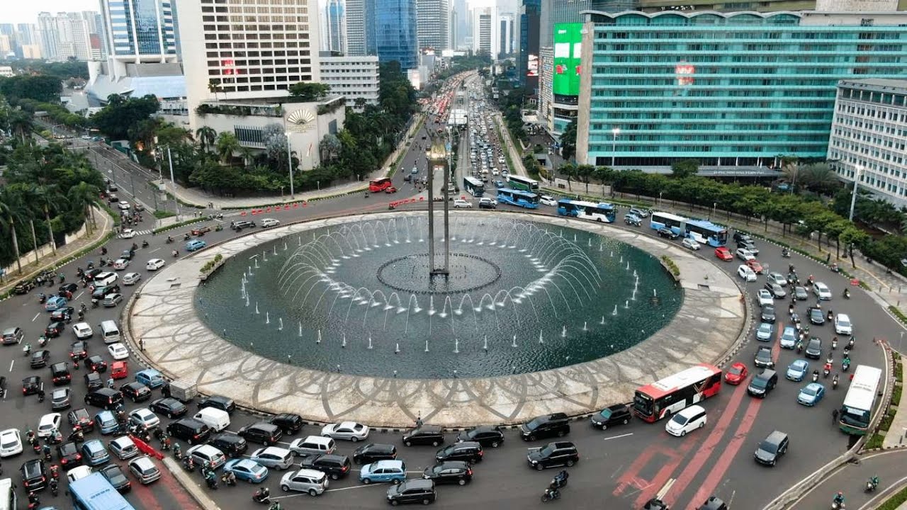BUNDARAN HI JAKARTA - YouTube