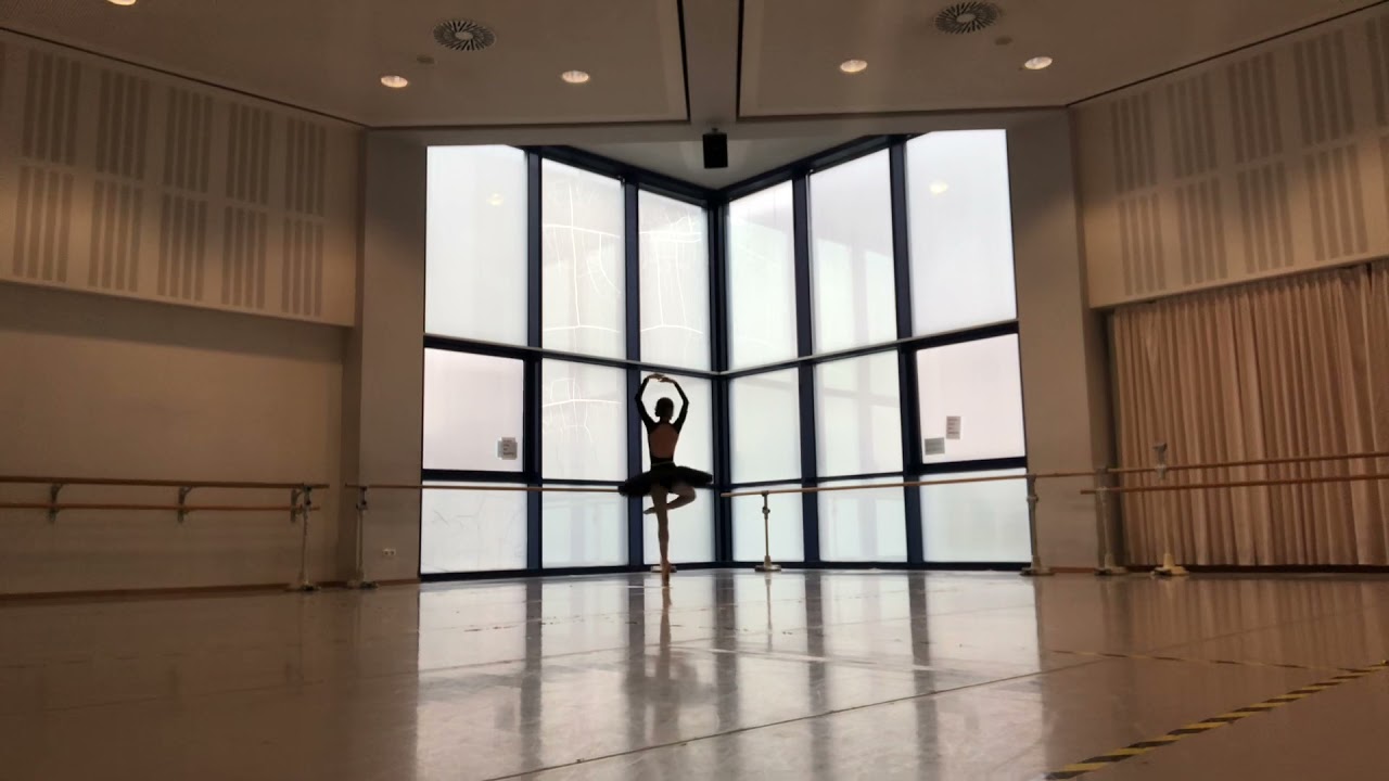 Virginia Vorraro in Odette - YouTube