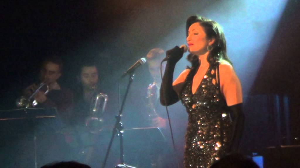 AISHA KHAN & THE SPARKLES RHYTHM & BLUES REVUE 2015-01-23 BARCELONA ...