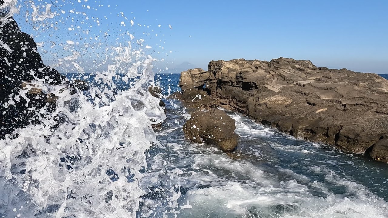 Nature Sounds - Waves at the shore 2 - - YouTube