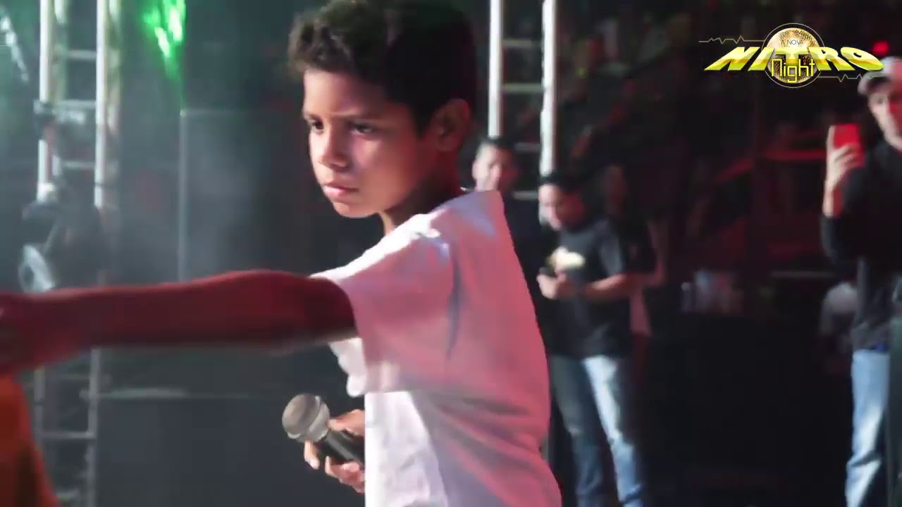 Mc Bruninho faz show na Nitro Night - YouTube