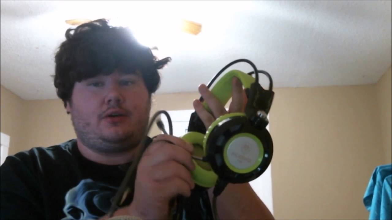 The Fat Guys Reviews #2 Nubwo Gaming Headset Review - YouTube