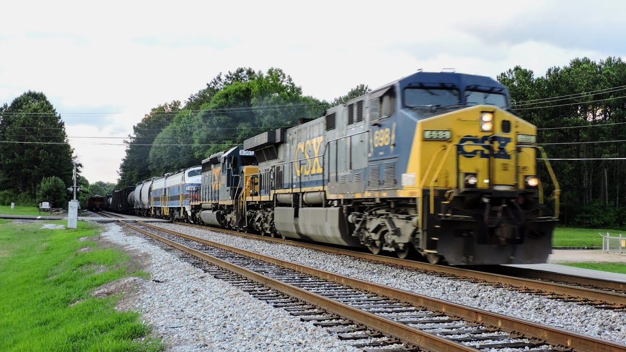 HD: CSX 698 leads CSX M541-01 in Tyrone, GA - YouTube