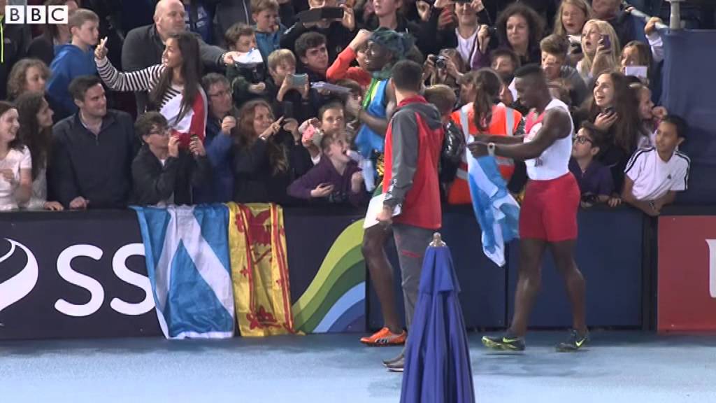 Glasgow 2014: Usain Bolt dances to the Proclaimers - YouTube