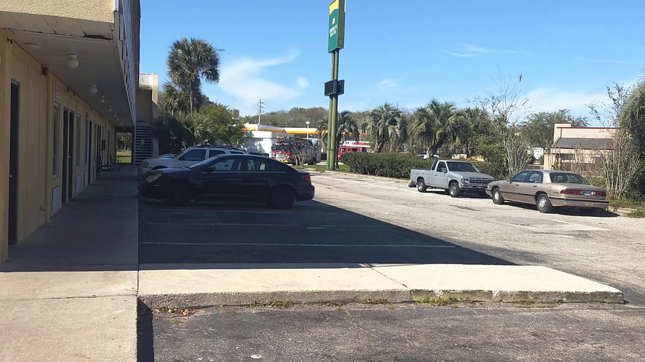 JFRD Ladder 44 arrived/ Ladder 154 returning - YouTube