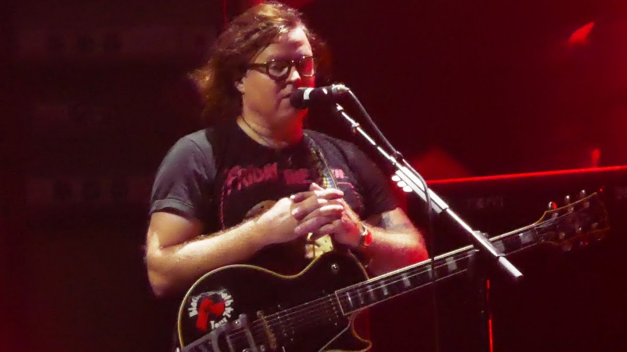 Ryan Adams - Kings Theatre Brooklyn - 8/11/23 - Partial show - YouTube