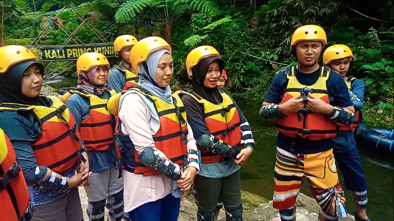 Tubing Kali Pring Kuning. Terseret Arus Sungai. Poli Eksekutif RSUD Dr ...
