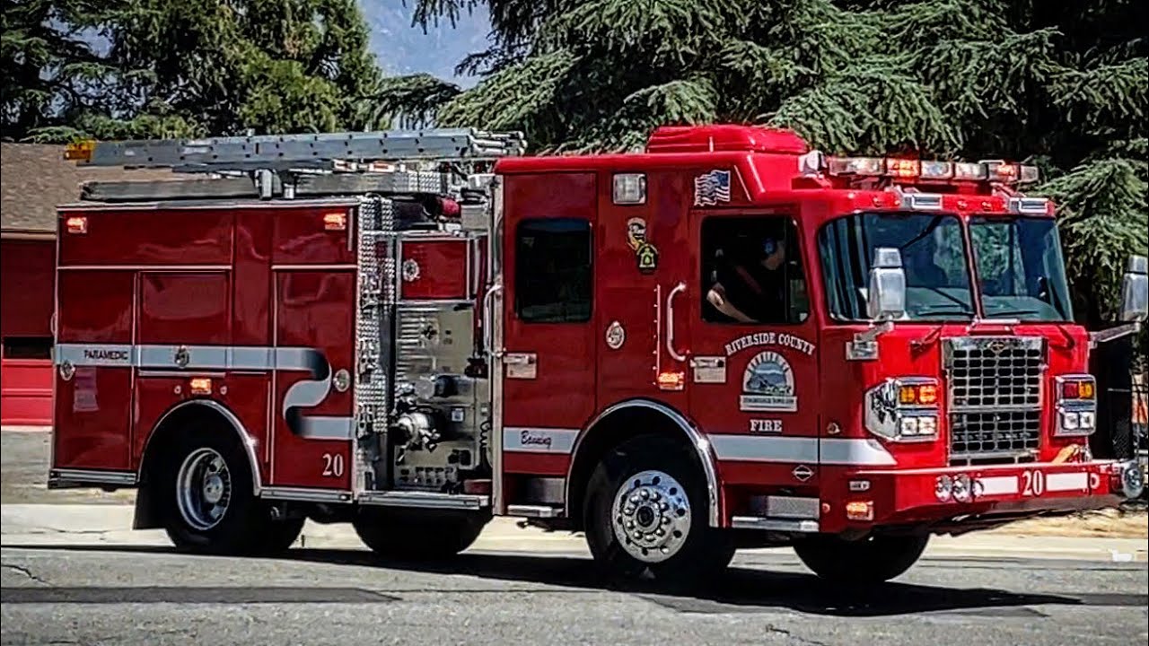 Riverside County Fire Engine 20 responding to a medical - YouTube