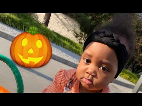 ALANI’S FIRST HALLOWEEN 🎃 ️ (MALL TRICK-OR-TREAT) - YouTube