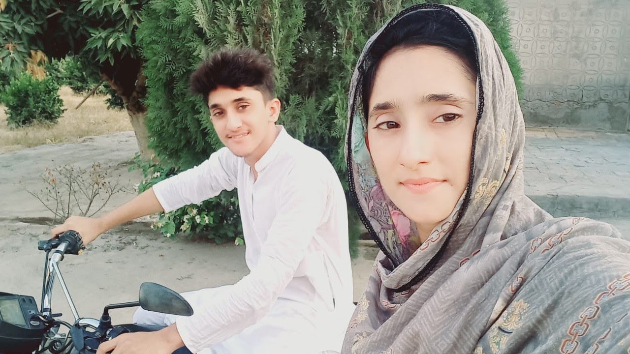 In dono bhai bhain na ammi abiou g ko bouth thang kiya howa ha😭😭 - YouTube