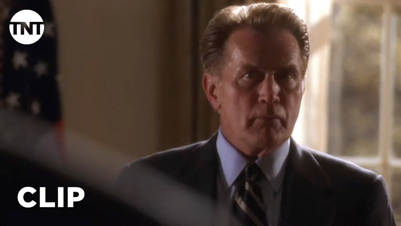 The West Wing: Bartlet Gives the Wrong Answer [CLIP] | TNT - YouTube