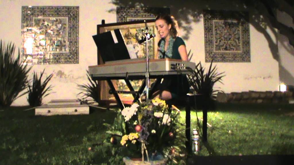 Ana Margarida Encarnação - Close my eyes - YouTube