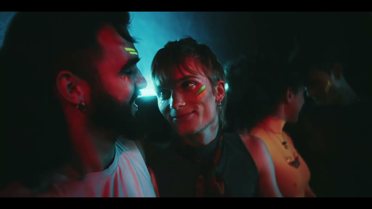 Sam Blacky - Amor (feat. Tristan Henry) [Official Music Video] - YouTube