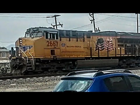 Sanchez - México Up 2667 - Bnsf 8071 - 6410 - YouTube