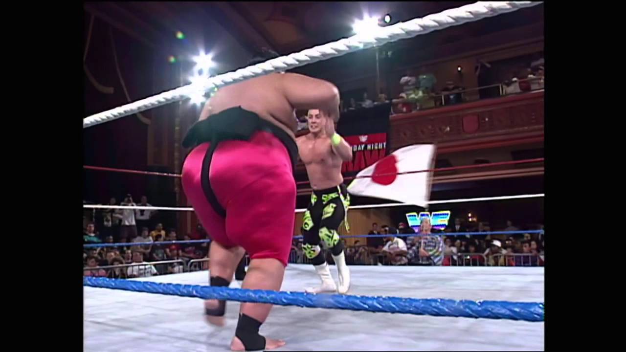 Yokozuna vs P. J. Walker HD - Mai 1993 - YouTube