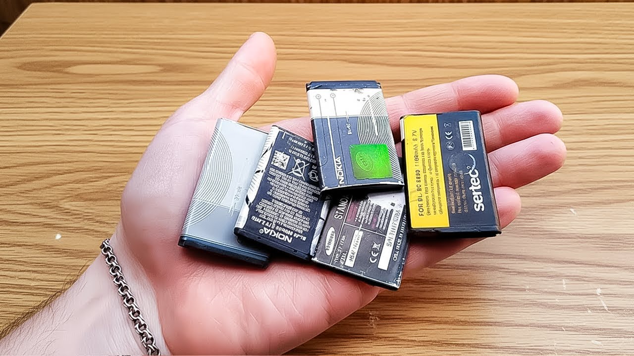 Stop Throwing Away Old Phone Batteries! A Hidden Feature Most People ...