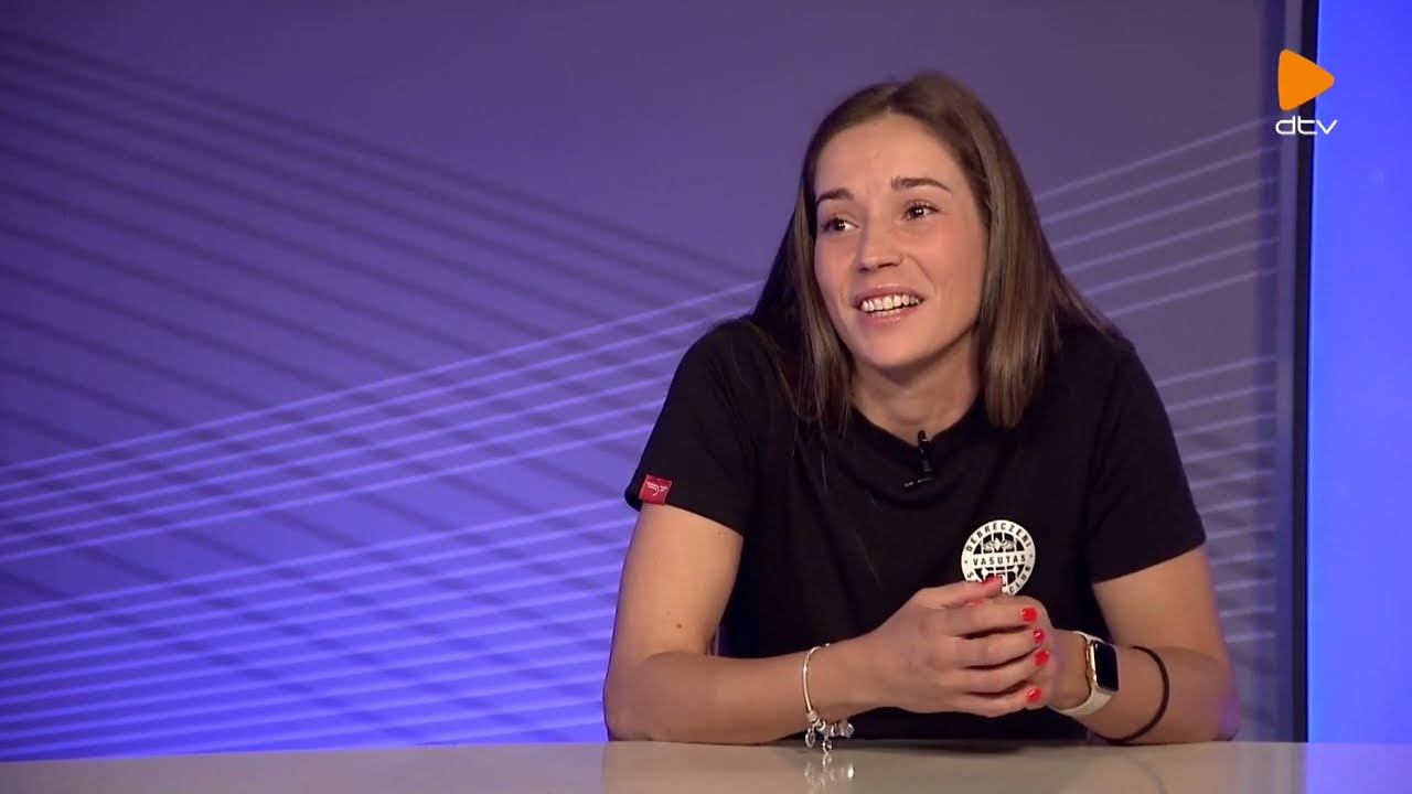 Új lányok a Lokiban – Töpfner Alexandra - YouTube