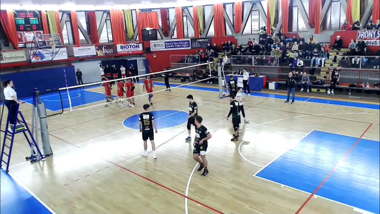 Avolley VS Venezia - YouTube
