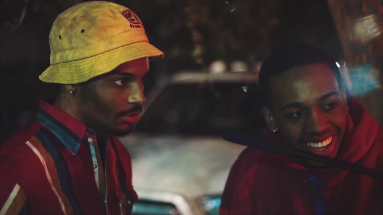 Well Connected Visual - Behind The Scenes w/ Caleon Fox & Friends ...