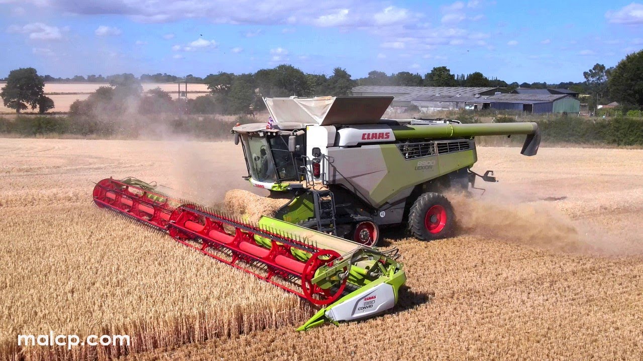 4Kᵁᴴᴰ Claas Lexion 8900 TT working in Mickfield, Suffolk one year ago ...