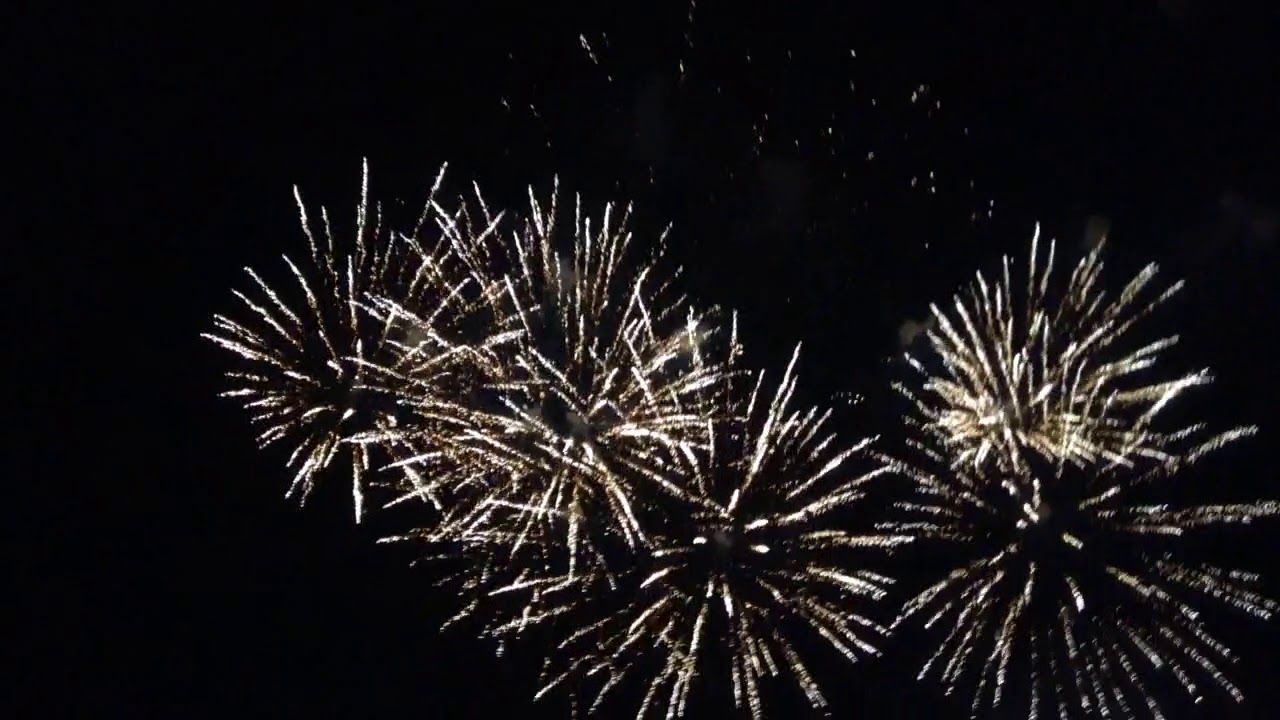 brockham fireworks display 2017 - YouTube