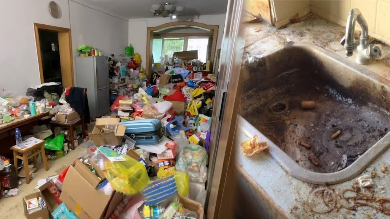 😱Extreme Hoarding Cleanup: A Room So Packed We Couldn’t Enter | CLEAN ...
