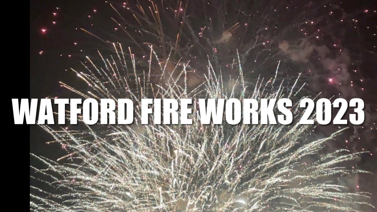 Spectacular Watford Bonfire Night Fire Works - YouTube