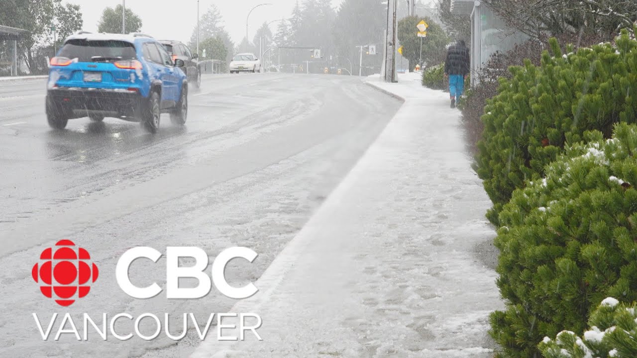 Nanaimo gets its first taste of winter - YouTube