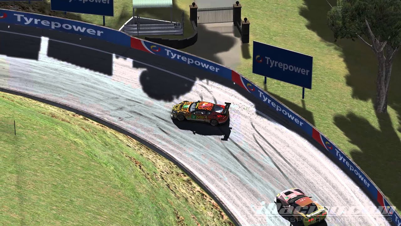 iRacing: When Mount Panorama (Bathurst) Attacks - YouTube