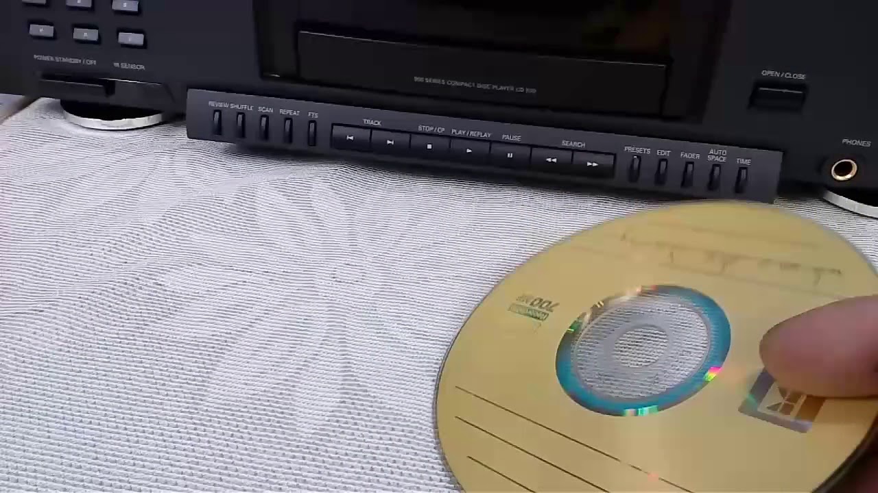 PHILIP CD 930. - YouTube