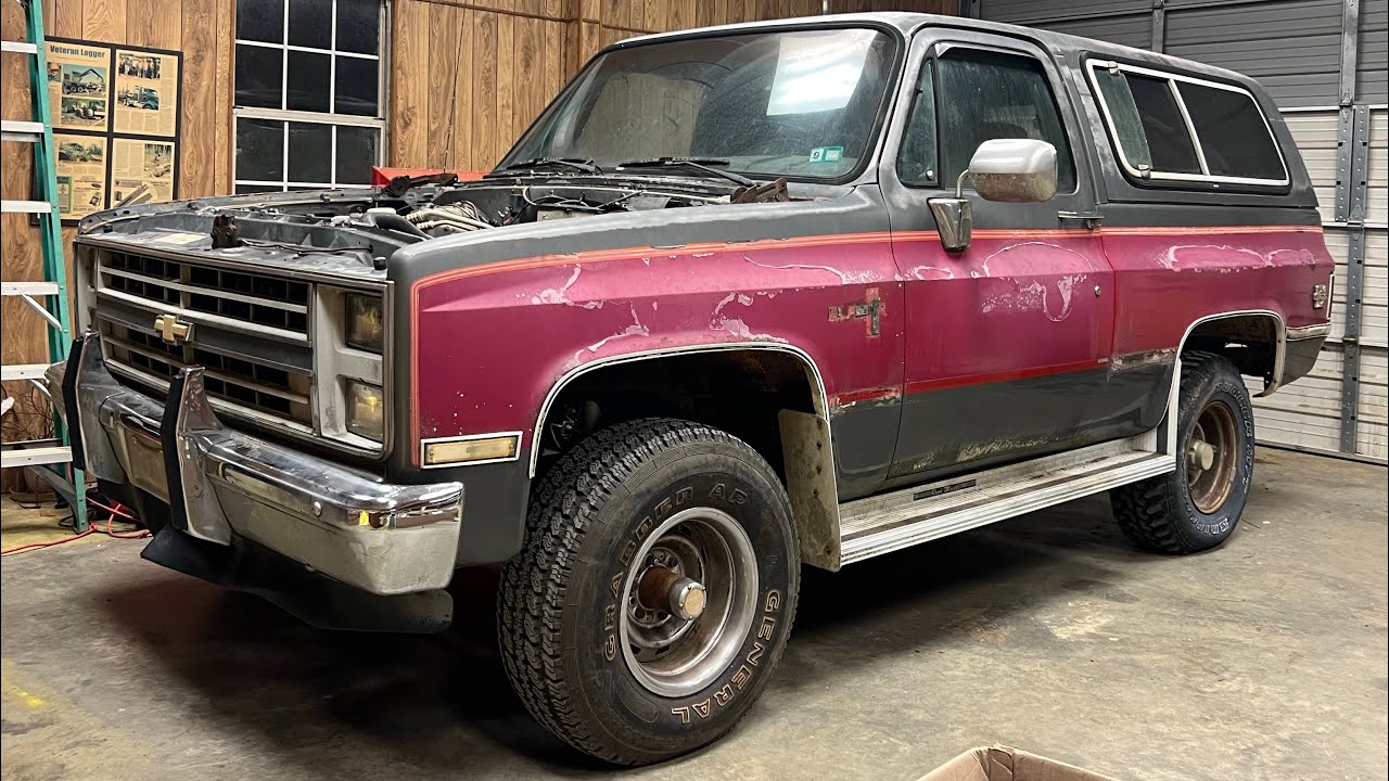 1988 Chevy Blazer Goofy Ahh Startup - YouTube