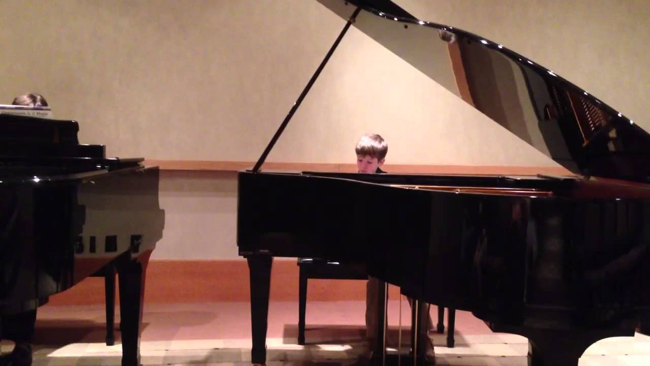 Luca Gierlinger playing Concertante in G Major by Dennis Alexander ...