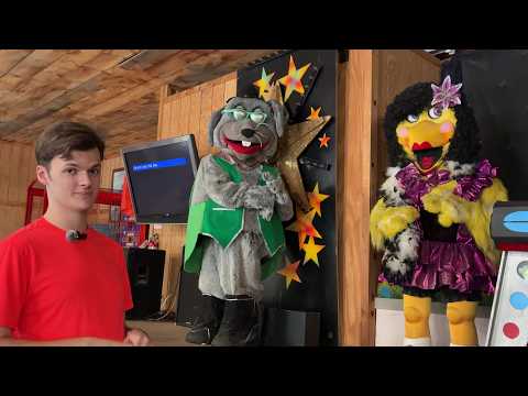 This Chuck E. Cheese Stage Was Reborn at a Water Park… (VLOG #8)