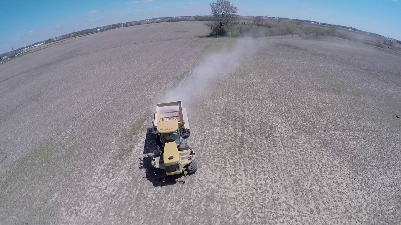 Spreading Fertilizer near New Madison Ohio - Spring 2016 - YouTube