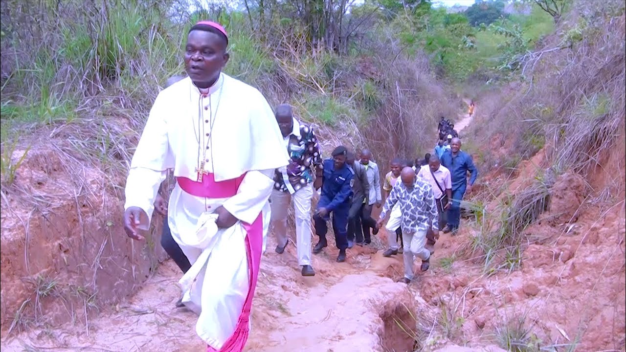 Congo RDC : les territoires des kasongo - lunda qui est enclavé - YouTube