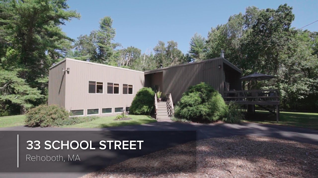 33 School St, Rehoboth, MA 02769 - YouTube