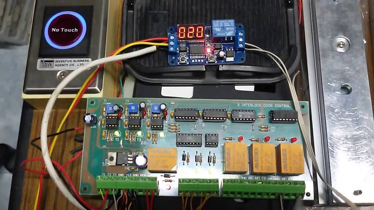 3 interlock door control (door interlock 3 doors) - YouTube